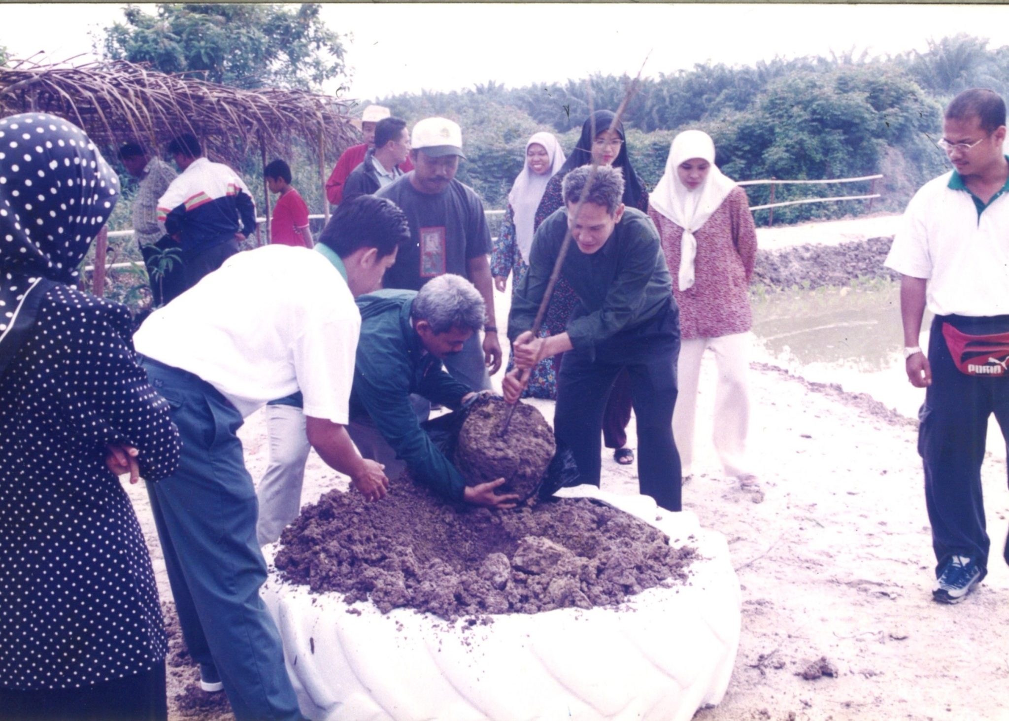 Perladangan - Perbadanan Ekonomi Islam Perak Sdn Bhd